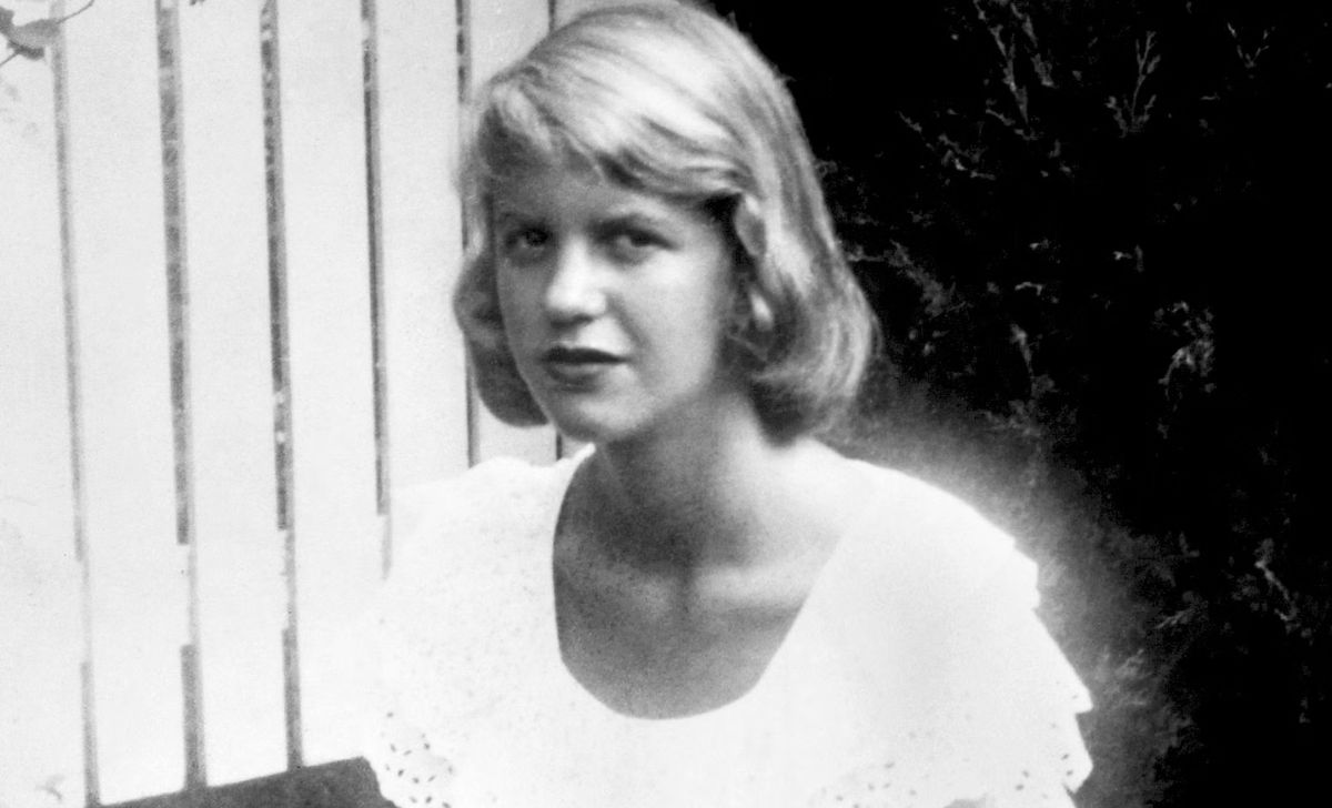 Why Should You Read Sylvia Plath? - Gobookmart